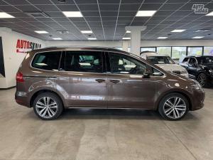 Brown Volkswagen Sharan 2012 in Klaipeda, with an engine capacity of 2.00 L and mileage of 276 thousand km for 11900 €, photo 13 on AUTOMOTO.COM.LV