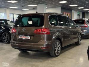 Brown Volkswagen Sharan 2012 in Klaipeda, with an engine capacity of 2.00 L and mileage of 276 thousand km for 11900 €, photo 19 on AUTOMOTO.COM.LV
