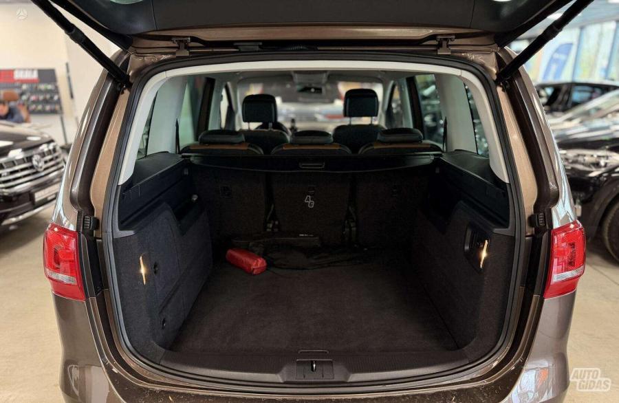 Brown Volkswagen Sharan 2012 in Klaipeda, with an engine capacity of 2.00 L and mileage of 276 thousand km for 11900 €, photo 20 on AUTOMOTO.COM.LV