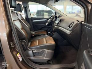 Brown Volkswagen Sharan 2012 in Klaipeda, with an engine capacity of 2.00 L and mileage of 276 thousand km for 11900 €, photo 22 on AUTOMOTO.COM.LV