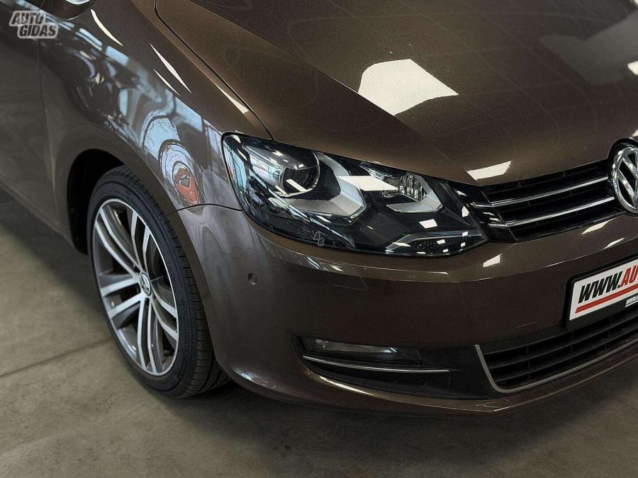 Brown Volkswagen Sharan 2012 in Klaipeda, with an engine capacity of 2.00 L and mileage of 276 thousand km for 11900 €, photo 34 on AUTOMOTO.COM.LV