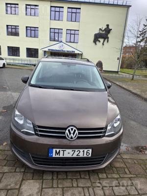 Brown Volkswagen Sharan 2012 in Jelgava, with an engine capacity of 2.00 L and mileage of 330 thousand km for 6590 €, photo  on AUTOMOTO.COM.LV