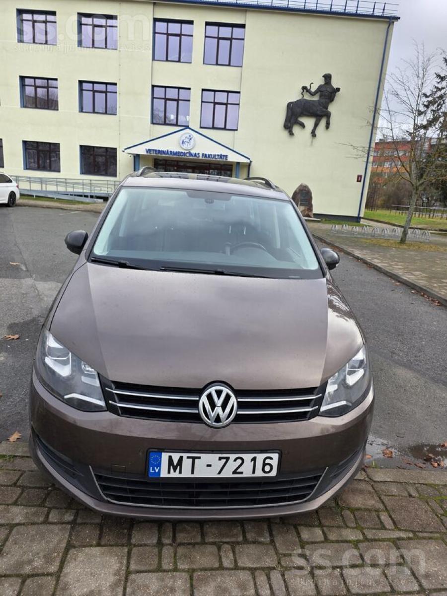 Brown Volkswagen Sharan 2012 in Jelgava, with an engine capacity of 2.00 L and mileage of 330 thousand km for 6590 €, photo 1 on AUTOMOTO.COM.LV