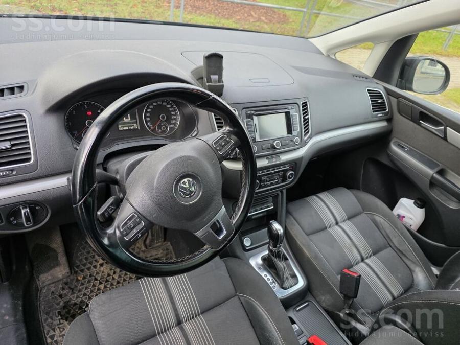 Brown Volkswagen Sharan 2012 in Jelgava, with an engine capacity of 2.00 L and mileage of 330 thousand km for 6590 €, photo 7 on AUTOMOTO.COM.LV