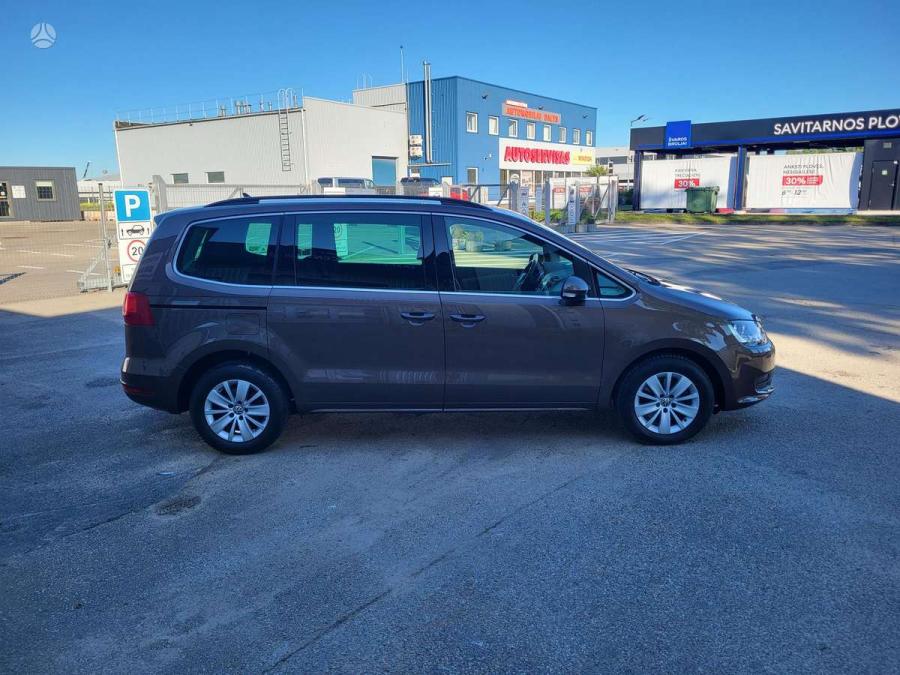 Brūns Volkswagen Sharan 2012 Klaipėda, ar dzinēja tilpumu 1.97 L un nobraukumu 193 tūkst. km par 8399 €, foto 5 vietnē AUTOMOTO.COM.LV