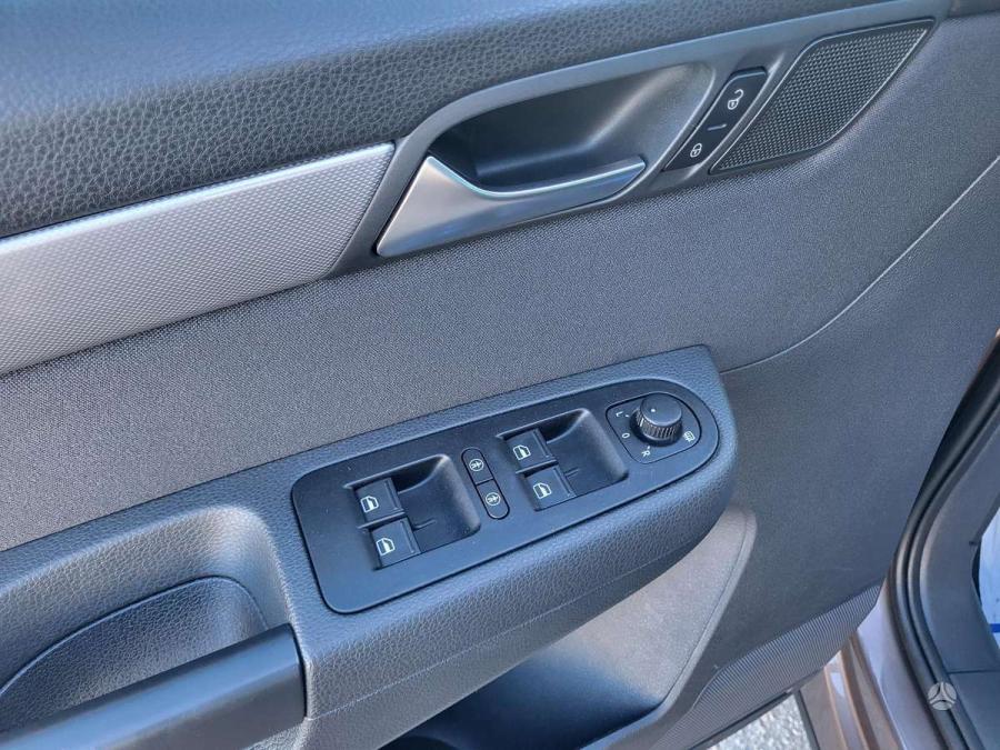 Brūns Volkswagen Sharan 2012 Klaipėda, ar dzinēja tilpumu 1.97 L un nobraukumu 193 tūkst. km par 8399 €, foto 12 vietnē AUTOMOTO.COM.LV