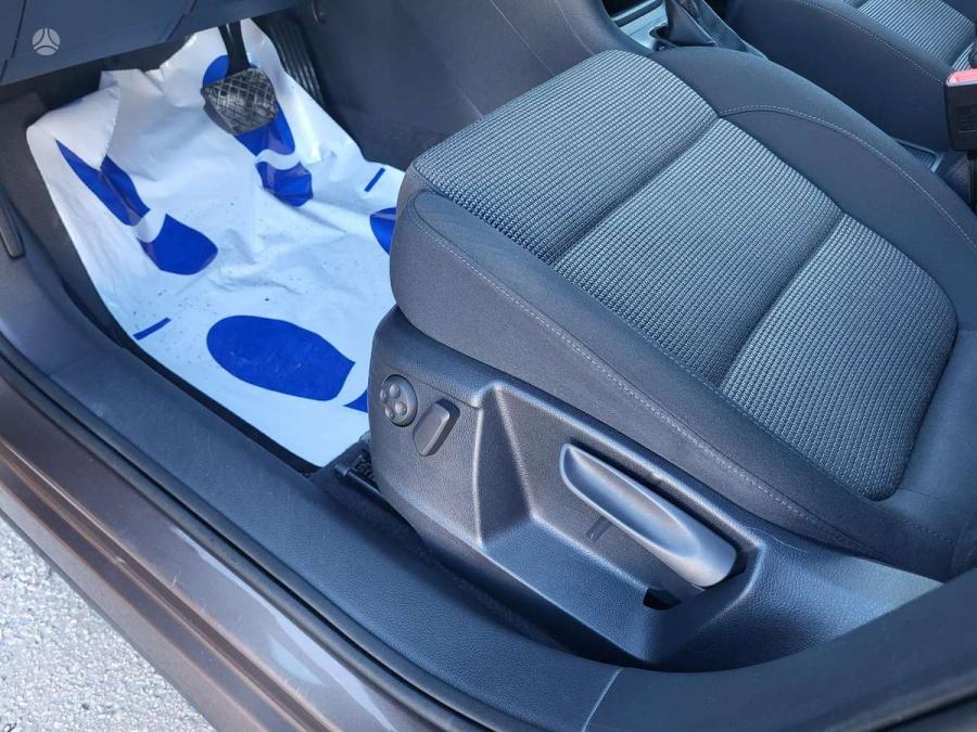 Brūns Volkswagen Sharan 2012 Klaipėda, ar dzinēja tilpumu 1.97 L un nobraukumu 193 tūkst. km par 8399 €, foto 13 vietnē AUTOMOTO.COM.LV