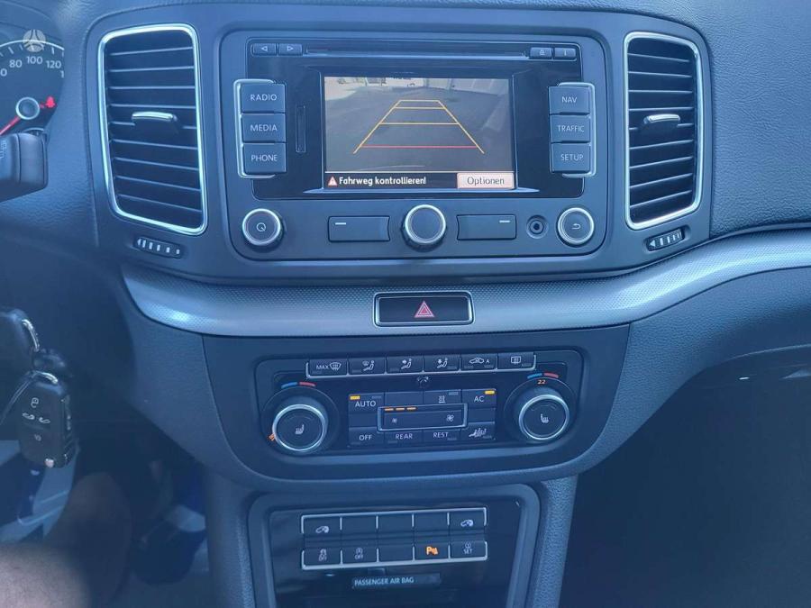 Brūns Volkswagen Sharan 2012 Klaipėda, ar dzinēja tilpumu 1.97 L un nobraukumu 193 tūkst. km par 8399 €, foto 17 vietnē AUTOMOTO.COM.LV