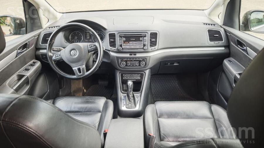 Brūns Volkswagen Sharan 2012 Rīga, ar dzinēja tilpumu 2.00 L un nobraukumu 321 tūkst. km par 5150 €, foto 6 vietnē AUTOMOTO.COM.LV