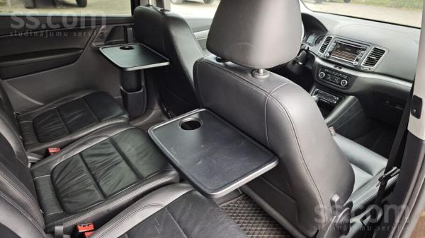Brūns Volkswagen Sharan 2012 Rīga, ar dzinēja tilpumu 2.00 L un nobraukumu 321 tūkst. km par 5150 €, foto 9 vietnē AUTOMOTO.COM.LV