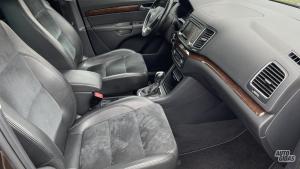 Brūns Volkswagen Sharan 2012 Marijampole, ar dzinēja tilpumu 2.00 L un nobraukumu 337 tūkst. km par 9200 €, foto 17 vietnē AUTOMOTO.COM.LV
