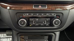 Brūns Volkswagen Sharan 2012 Marijampole, ar dzinēja tilpumu 2.00 L un nobraukumu 337 tūkst. km par 9200 €, foto 27 vietnē AUTOMOTO.COM.LV