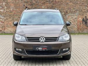 Brown Volkswagen Sharan 2012 in Kedainiai, with an engine capacity of 1.97 L and mileage of 256 thousand km for 8450 €, photo 4 on AUTOMOTO.COM.LV