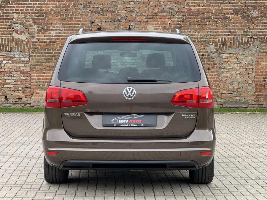 Brown Volkswagen Sharan 2012 in Kedainiai, with an engine capacity of 1.97 L and mileage of 256 thousand km for 8450 €, photo 9 on AUTOMOTO.COM.LV