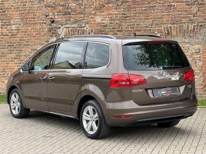 Brown Volkswagen Sharan 2012 in Kedainiai, with an engine capacity of 1.97 L and mileage of 256 thousand km for 8450 €, photo 10 on AUTOMOTO.COM.LV