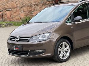 Brown Volkswagen Sharan 2012 in Kedainiai, with an engine capacity of 1.97 L and mileage of 256 thousand km for 8450 €, photo 12 on AUTOMOTO.COM.LV