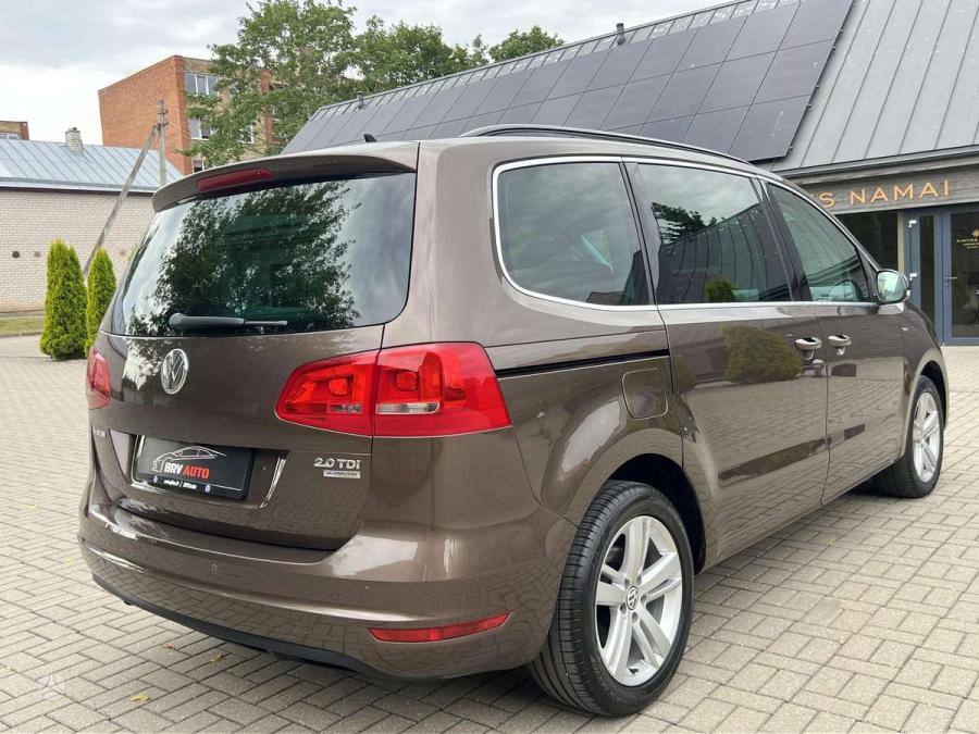 Brown Volkswagen Sharan 2012 in Kedainiai, with an engine capacity of 1.97 L and mileage of 256 thousand km for 8450 €, photo 24 on AUTOMOTO.COM.LV