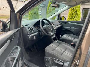 Brown Volkswagen Sharan 2012 in Kedainiai, with an engine capacity of 1.97 L and mileage of 256 thousand km for 8450 €, photo 25 on AUTOMOTO.COM.LV