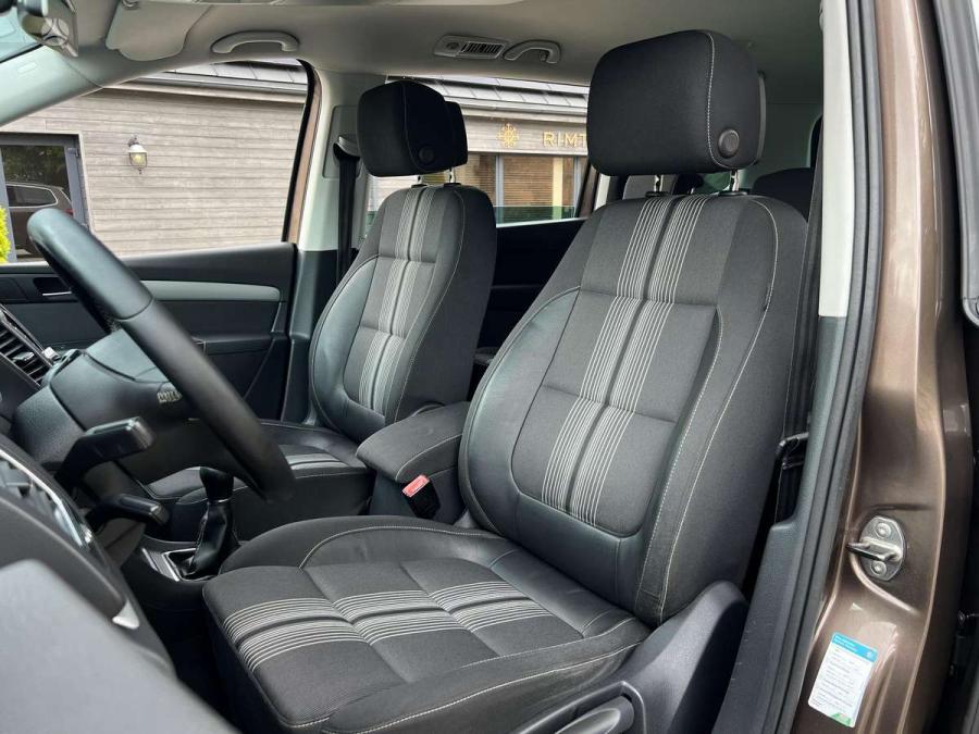 Brown Volkswagen Sharan 2012 in Kedainiai, with an engine capacity of 1.97 L and mileage of 256 thousand km for 8450 €, photo 28 on AUTOMOTO.COM.LV
