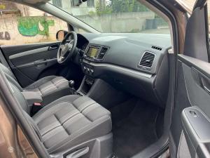 Brown Volkswagen Sharan 2012 in Kedainiai, with an engine capacity of 1.97 L and mileage of 256 thousand km for 8450 €, photo 32 on AUTOMOTO.COM.LV