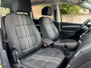 Brown Volkswagen Sharan 2012 in Kedainiai, with an engine capacity of 1.97 L and mileage of 256 thousand km for 8450 €, photo 33 on AUTOMOTO.COM.LV