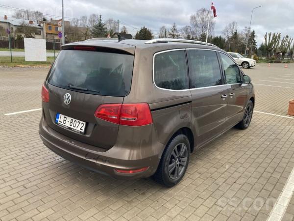 Brūns Volkswagen Sharan 2013 Rīga, ar dzinēja tilpumu 2.00 L un nobraukumu 241 tūkst. km par 6500 €, foto 4 vietnē AUTOMOTO.COM.LV