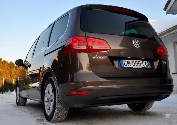 Brūns Volkswagen Sharan 2013 Kauņa, ar dzinēja tilpumu 2.00 L un nobraukumu 260 tūkst. km par 8500 €, foto 5 vietnē AUTOMOTO.COM.LV