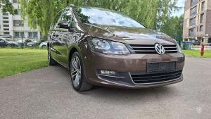 Brown Volkswagen Sharan 2013 in Kaunas, with an engine capacity of 1.97 L and mileage of 248 thousand km for 8700 €, photo 5 on AUTOMOTO.COM.LV