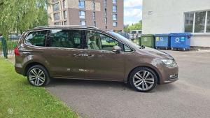 Brown Volkswagen Sharan 2013 in Kaunas, with an engine capacity of 1.97 L and mileage of 248 thousand km for 8700 €, photo 8 on AUTOMOTO.COM.LV