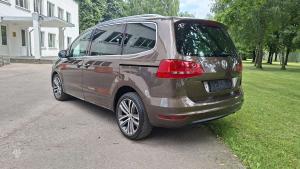 Brown Volkswagen Sharan 2013 in Kaunas, with an engine capacity of 1.97 L and mileage of 248 thousand km for 8700 €, photo 12 on AUTOMOTO.COM.LV