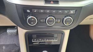 Brown Volkswagen Sharan 2013 in Kaunas, with an engine capacity of 1.97 L and mileage of 248 thousand km for 8700 €, photo 29 on AUTOMOTO.COM.LV