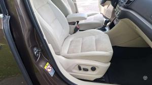 Brown Volkswagen Sharan 2013 in Kaunas, with an engine capacity of 1.97 L and mileage of 248 thousand km for 8700 €, photo 34 on AUTOMOTO.COM.LV