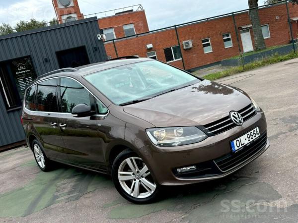 Brown Volkswagen Sharan 2013 in Riga, with an engine capacity of 2.00 L and mileage of 339 thousand km for 6350 €, photo 4 on AUTOMOTO.COM.LV