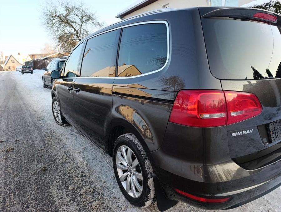 Brūns Volkswagen Sharan 2014 Kėdainiai, ar dzinēja tilpumu 1.97 L un nobraukumu 312 tūkst. km par 9990 €, foto 4 vietnē AUTOMOTO.COM.LV