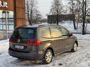 Brūns Volkswagen Sharan 2014 Kauņa, ar dzinēja tilpumu 2.00 L un nobraukumu 277 tūkst. km par 7950 €, foto 5 vietnē AUTOMOTO.COM.LV