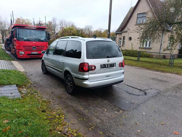 Brūns Volkswagen Sharan 2014 Kėdainiai, ar dzinēja tilpumu 1.90 L un nobraukumu 309 tūkst. km par 5990 €, foto 7 vietnē AUTOMOTO.COM.LV