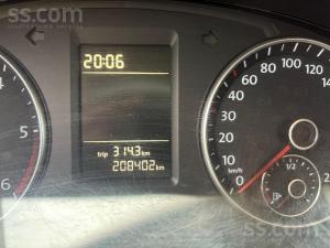 Brown Volkswagen Sharan 2014 in Ogre, with an engine capacity of 2.00 L and mileage of 208 thousand km for 7500 €, photo 9 on AUTOMOTO.COM.LV