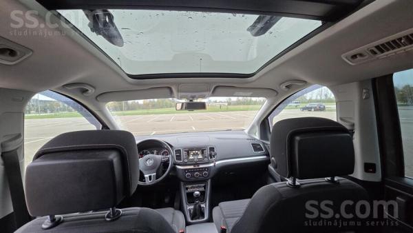 Brūns Volkswagen Sharan 2014 Rīga, ar dzinēja tilpumu 2.00 L un nobraukumu 357 tūkst. km par 8500 €, foto 7 vietnē AUTOMOTO.COM.LV