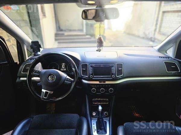 Brūns Volkswagen Sharan 2014 Rīga, ar dzinēja tilpumu 2.00 L un nobraukumu 253 tūkst. km par 6900 €, foto 9 vietnē AUTOMOTO.COM.LV