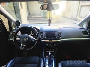 Brown Volkswagen Sharan 2014 in Riga, with an engine capacity of 2.00 L and mileage of 253 thousand km for 6900 €, photo 9 on AUTOMOTO.COM.LV