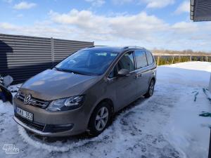 Brown Volkswagen Sharan 2015 in Kaunas, with an engine capacity of 2.00 L and mileage of 277 thousand km for 10500 €, photo  on AUTOMOTO.COM.LV