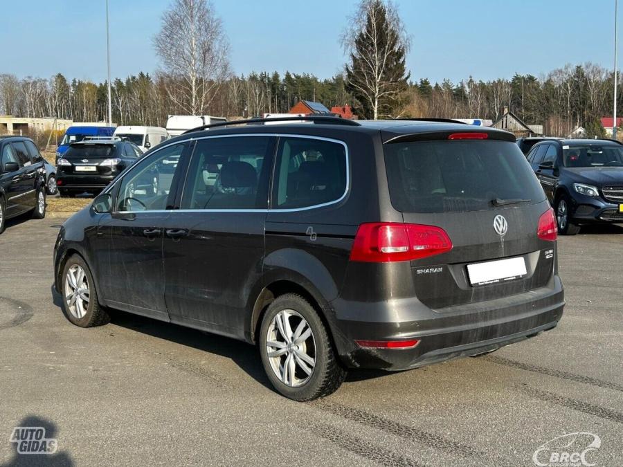 Brūns Volkswagen Sharan 2015 Avižieniai, ar dzinēja tilpumu 2.00 L un nobraukumu 178 tūkst. km par 12500 €, foto 4 vietnē AUTOMOTO.COM.LV