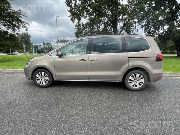 Brūns Volkswagen Sharan 2016 Rīga, ar dzinēja tilpumu 2.00 L un nobraukumu 276 tūkst. km par 12000 €, foto 4 vietnē AUTOMOTO.COM.LV
