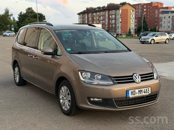 Brown Volkswagen Sharan 2016 in Riga, with an engine capacity of 2.00 L and mileage of 218 thousand km for 12200 €, photo 10 on AUTOMOTO.COM.LV