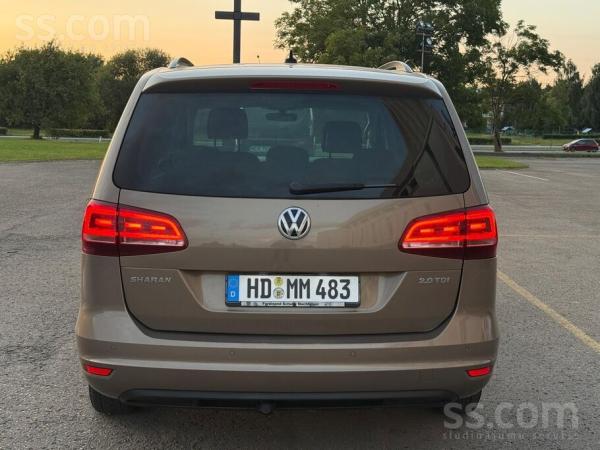Brown Volkswagen Sharan 2016 in Riga, with an engine capacity of 2.00 L and mileage of 218 thousand km for 12200 €, photo 11 on AUTOMOTO.COM.LV