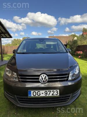 Brūns Volkswagen Sharan 2017 Rīga, ar dzinēja tilpumu 2.00 L un nobraukumu 340 tūkst. km par 12000 €, foto 4 vietnē AUTOMOTO.COM.LV
