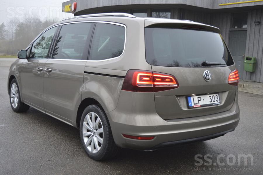 Brown Volkswagen Sharan 2018 in Tukums, with an engine capacity of 2.00 L and mileage of 314 thousand km for 9995 €, photo 3 on AUTOMOTO.COM.LV