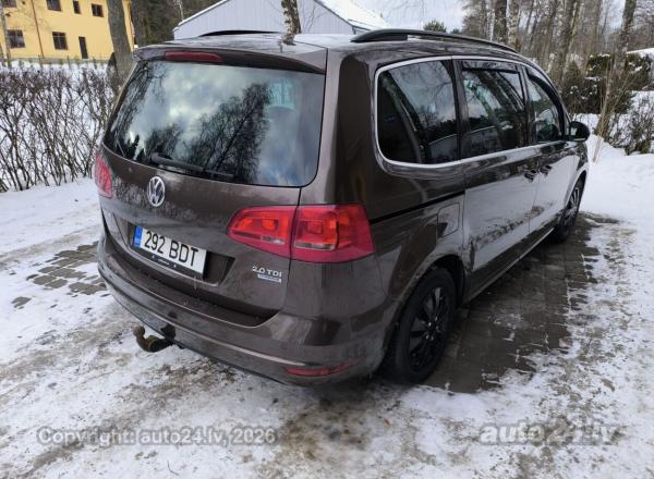 Brūns Volkswagen Sharan 2011 Tallina, ar dzinēja tilpumu 2.00 L un nobraukumu 280 tūkst. km par 7490 €, foto 11 vietnē AUTOMOTO.COM.LV
