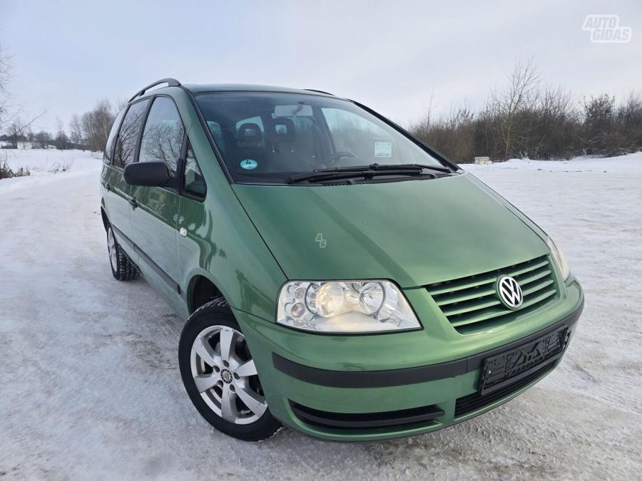 Volkswagen Sharan 2003 in Jurbarkas, with an engine capacity of 1.90 L and mileage of 315 thousand km for 3333 €, photo 2 on AUTOMOTO.COM.LV