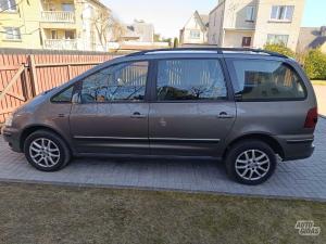 Volkswagen Sharan 2008 in Panevezys, with an engine capacity of 2.80 L and mileage of 297 thousand km for 1500 €, photo 4 on AUTOMOTO.COM.LV
